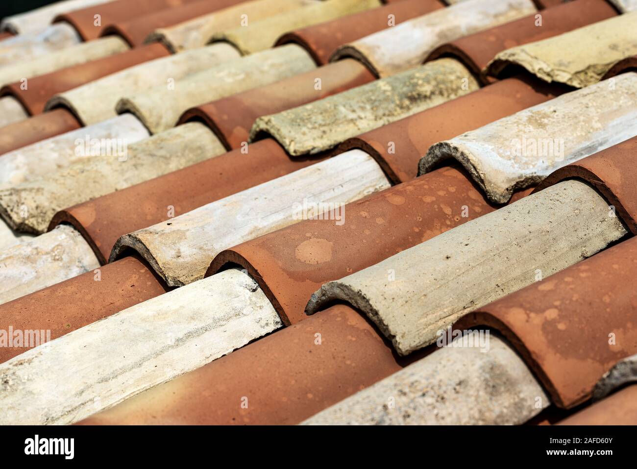 Old italian terracotta roof tiles hi-res stock photography and images ...