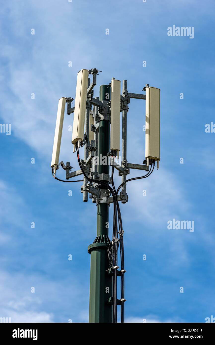Microwave repeater station hi-res stock photography and images - Alamy