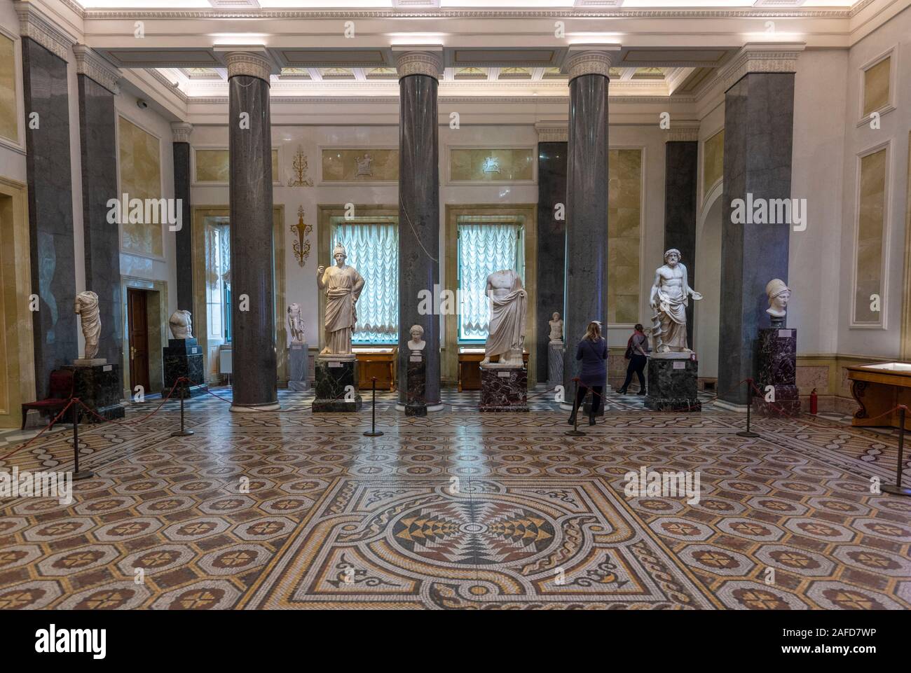 Inside interior of the Hermitage russian state museum. Amazing room ...