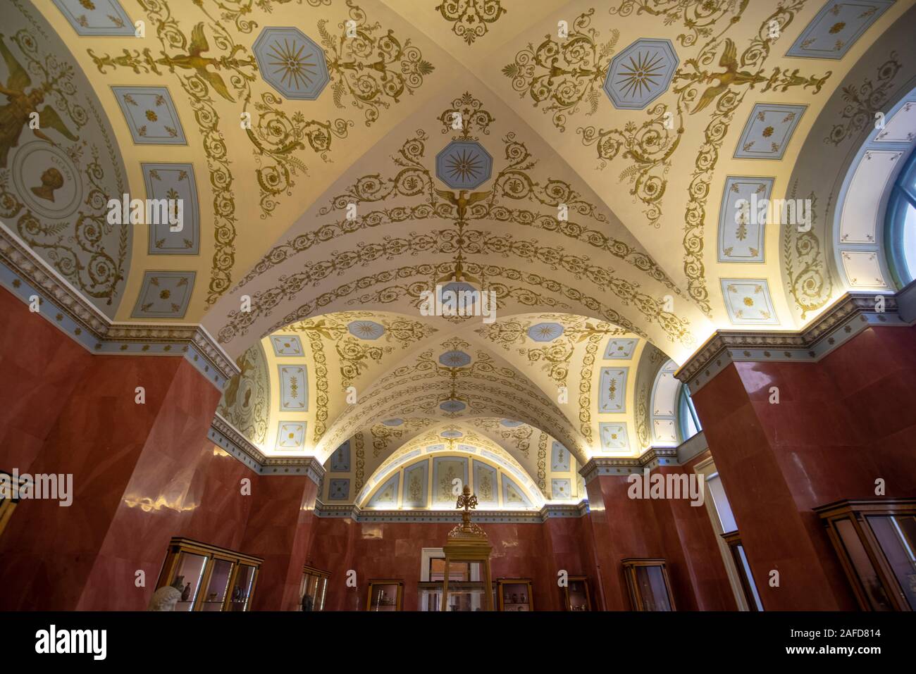 Inside interior of the Hermitage russian state museum. Amazing room ...