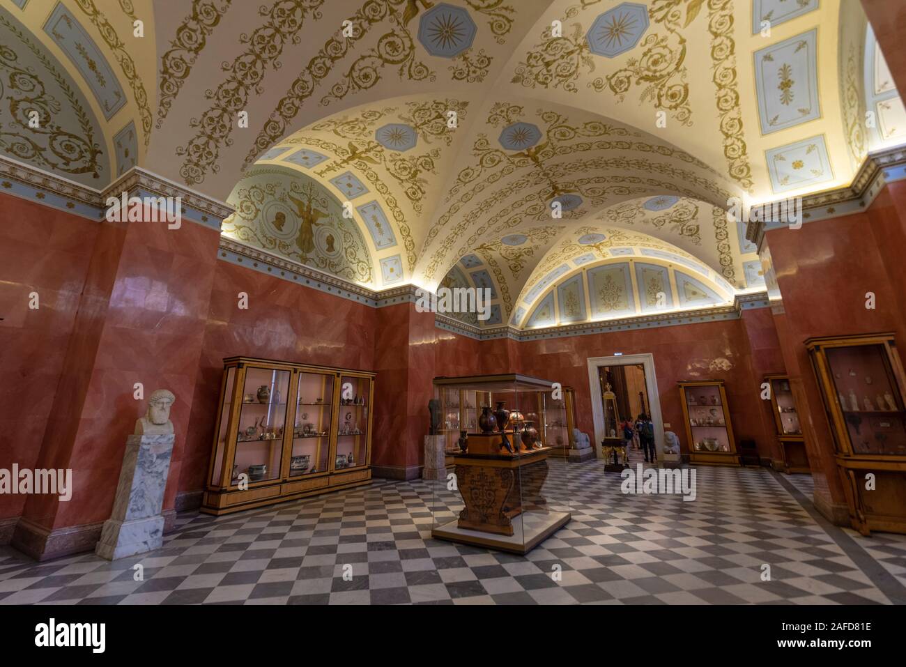 Inside interior of the Hermitage russian state museum. Amazing room ...
