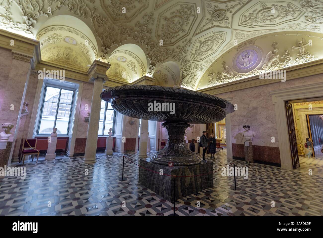 Inside interior of the Hermitage russian state museum. Amazing room ...