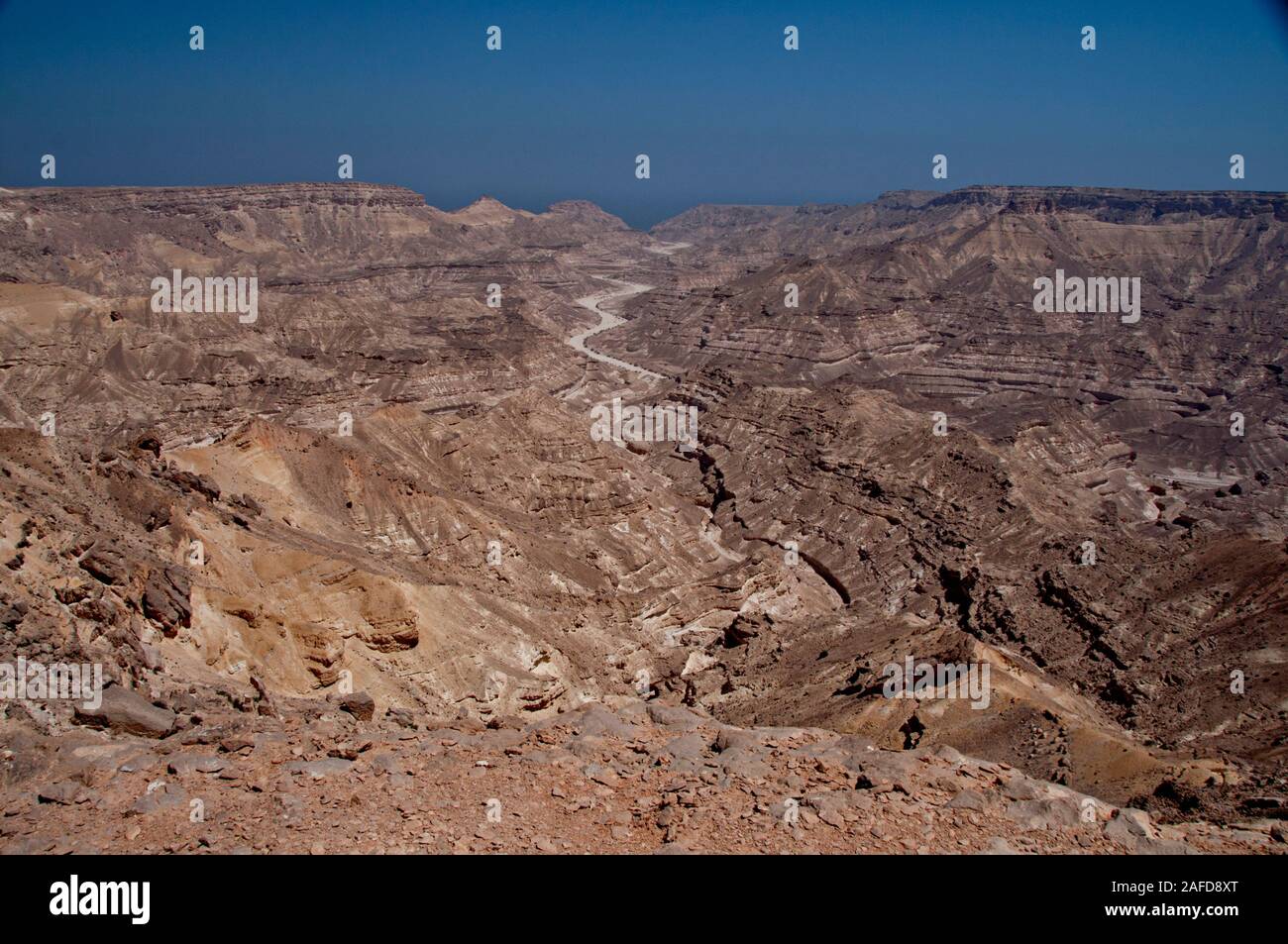 Remote desert scenery hi-res stock photography and images - Alamy