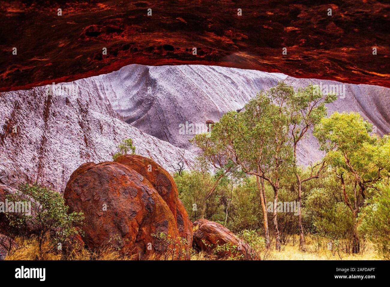 Uluru rain hi-res stock photography and images - Alamy