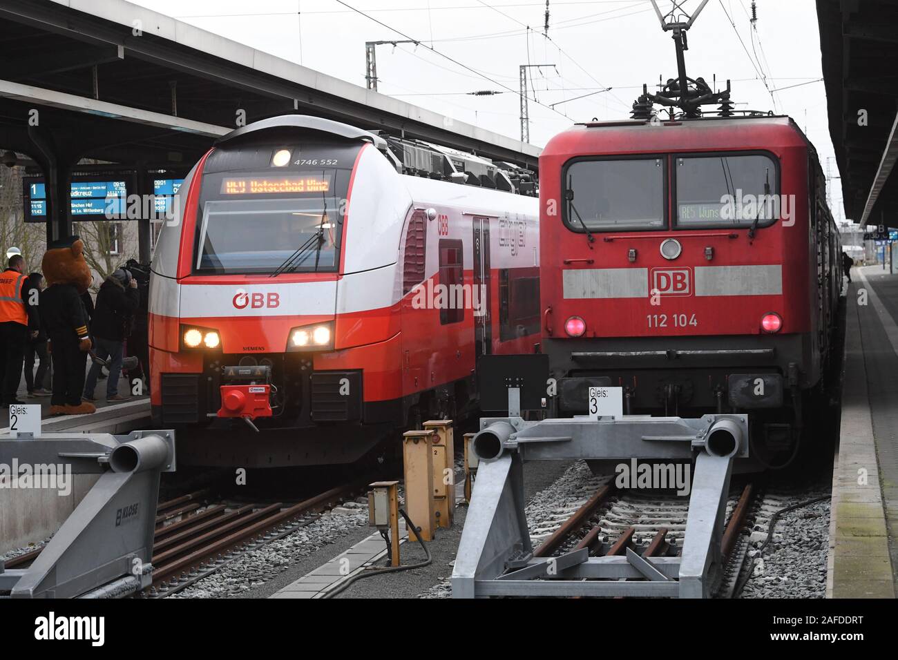 Deutsche bahn desiro hi-res stock photography and images - Alamy