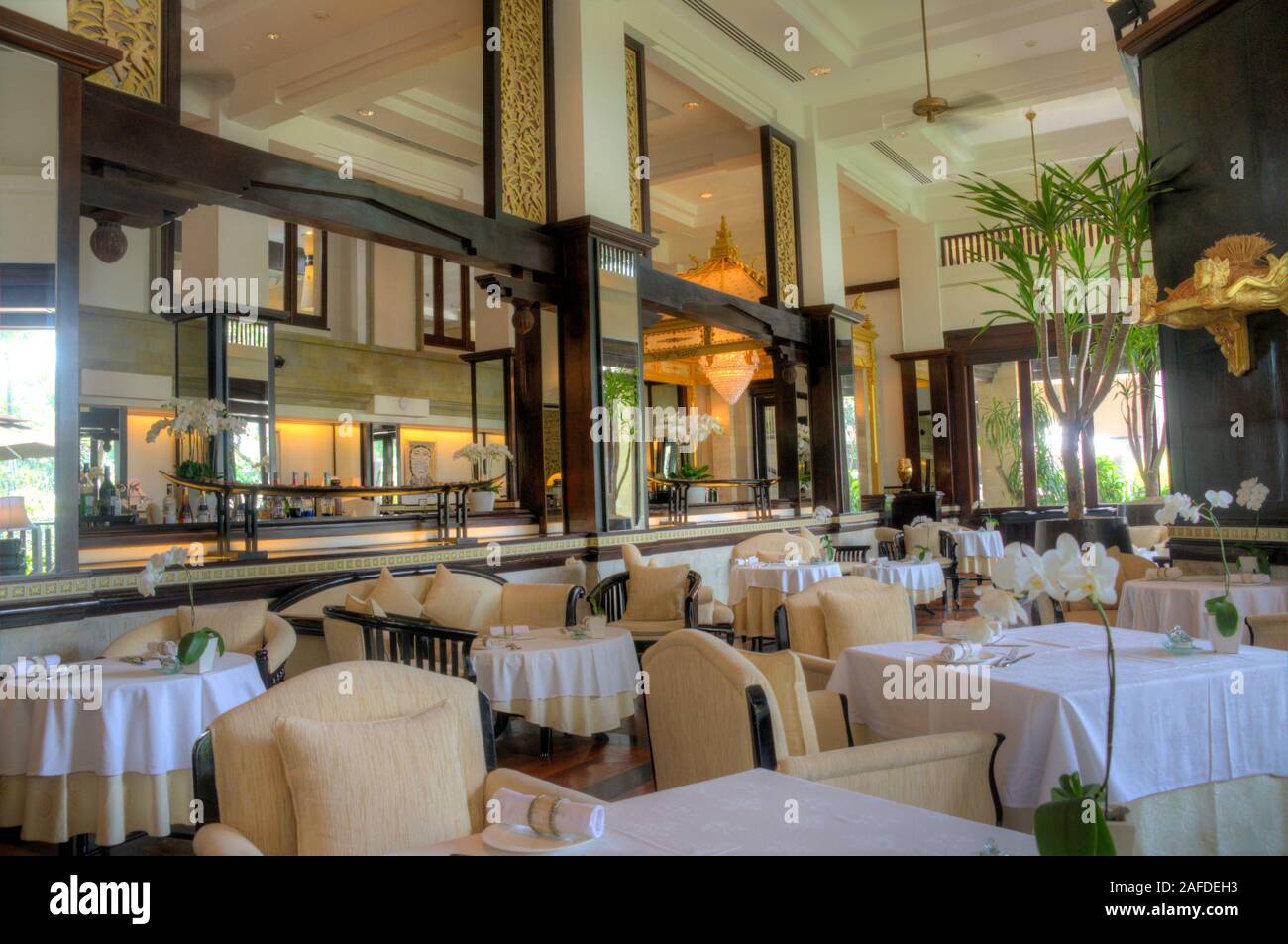 beautiful restaurant interior design with table seating and lighting ...