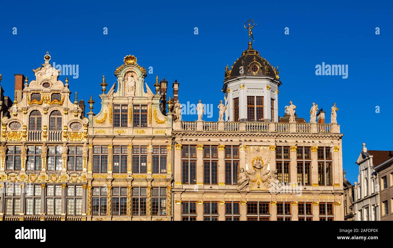 Grand place statue details hi-res stock photography and images - Alamy