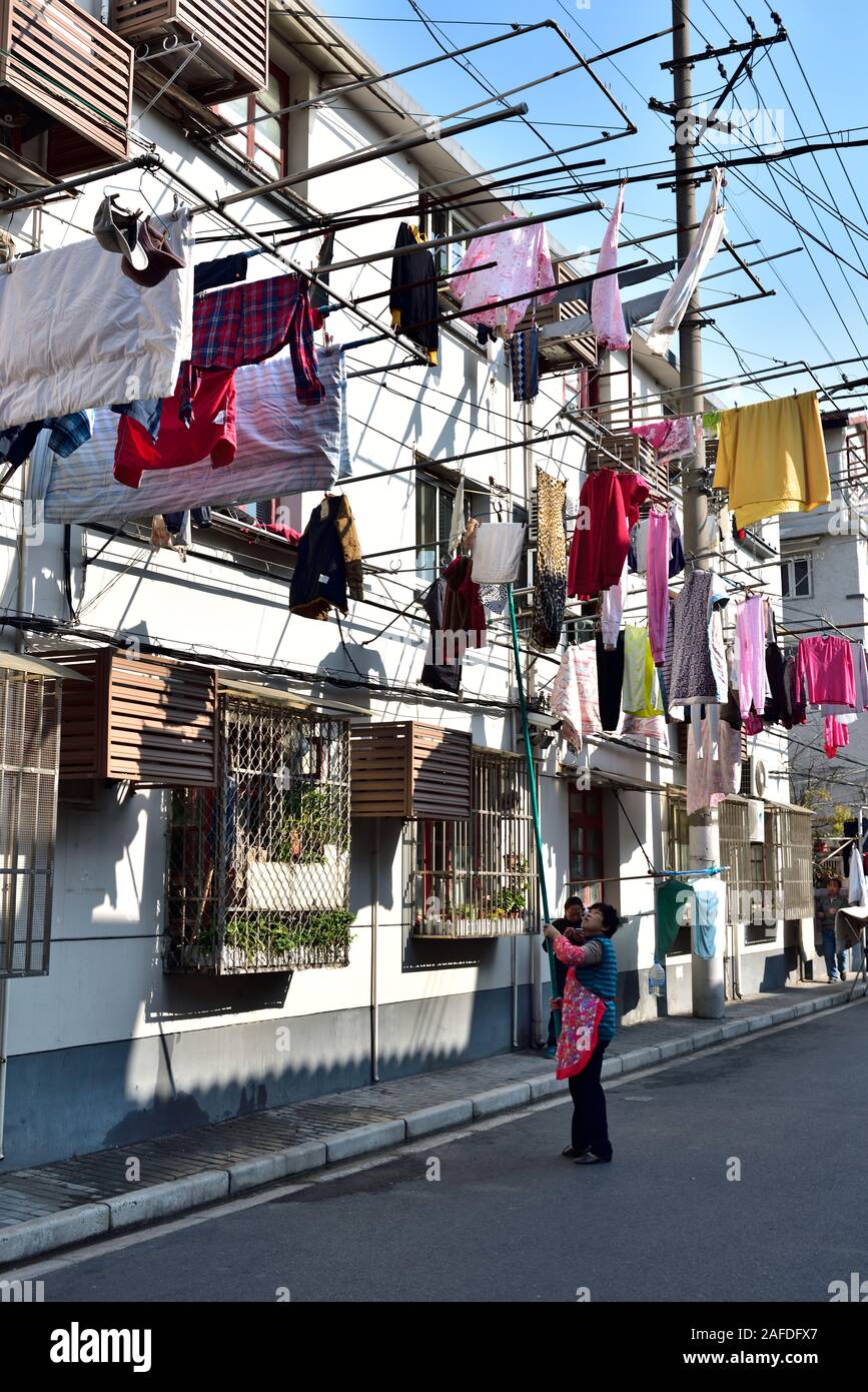 Poor shanghai hi-res stock photography and images - Alamy