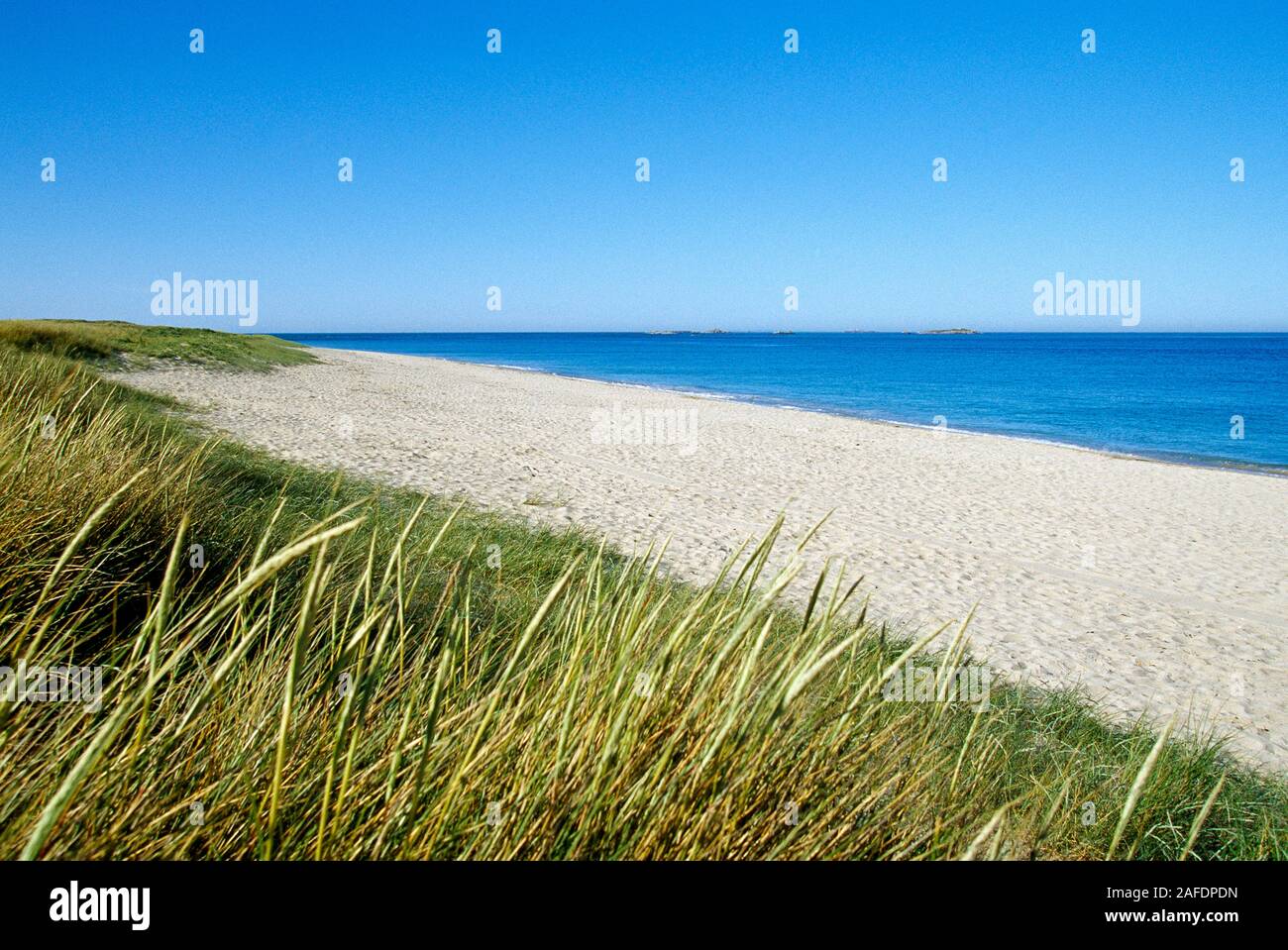 Channel Islands. Guernsey. Herm. Deserted Shell Beach Stock Photo - Alamy