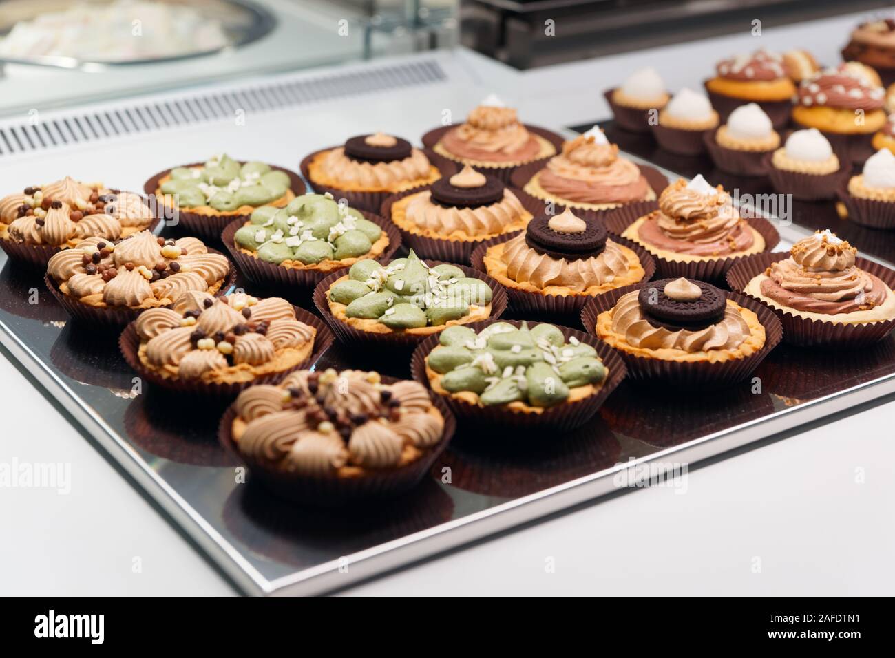 Nut tartlets hi-res stock photography and images - Alamy