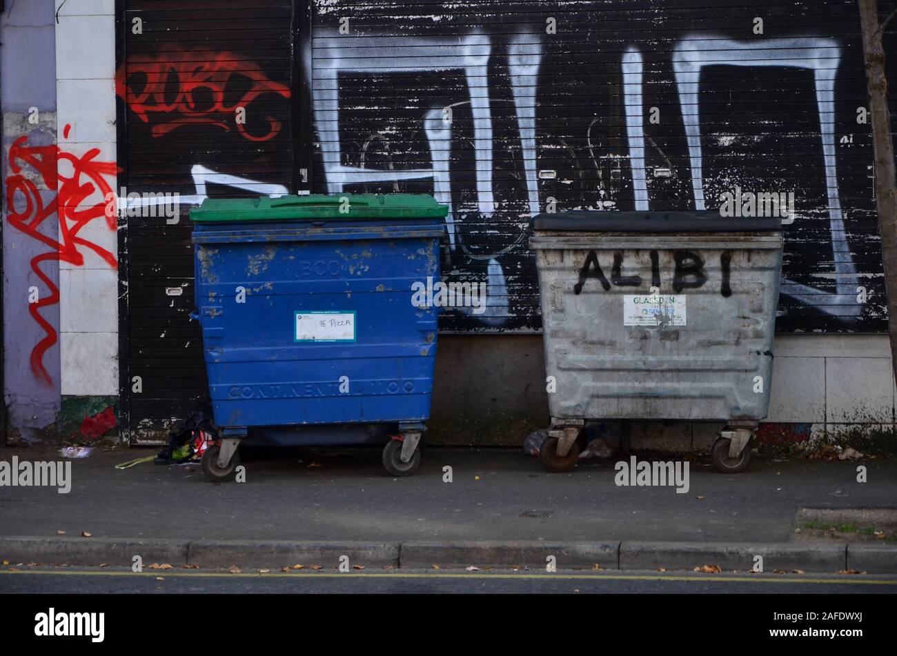 Rubbish fire skip hi-res stock photography and images - Alamy