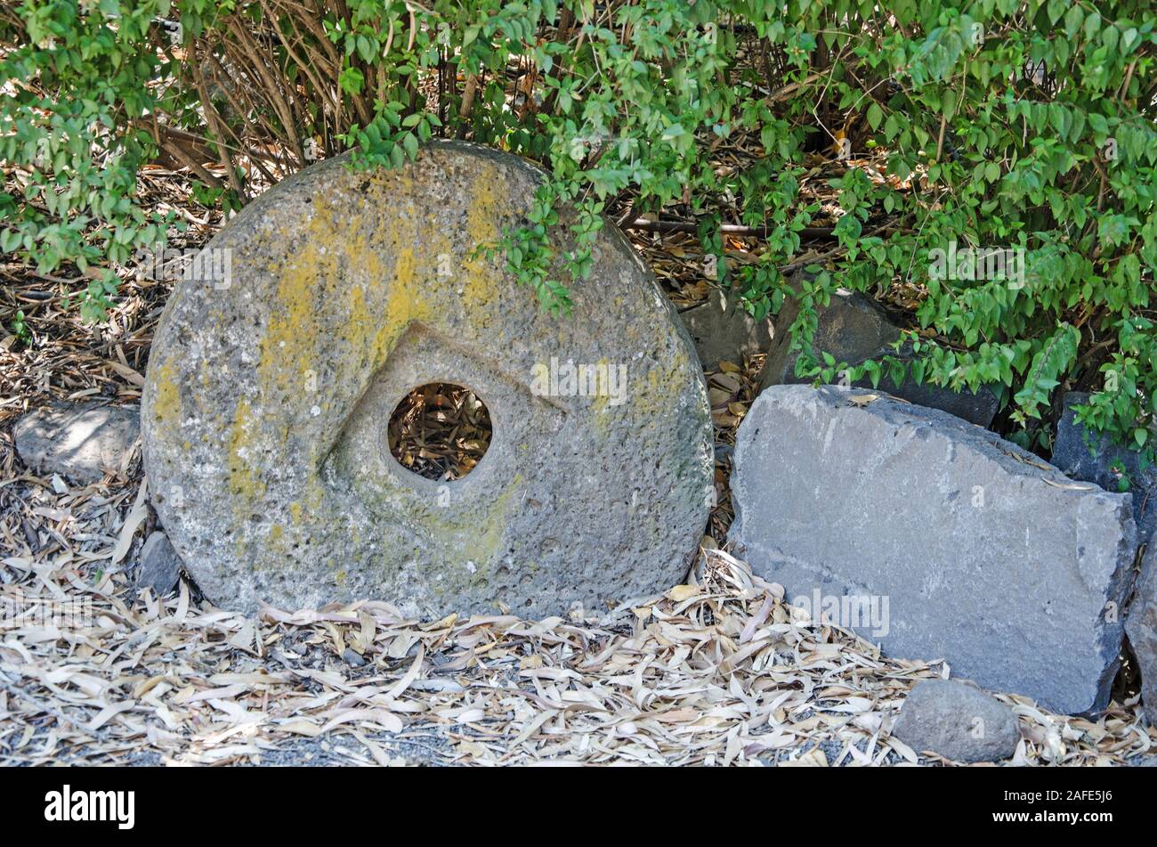 Griding stone hi-res stock photography and images - Alamy