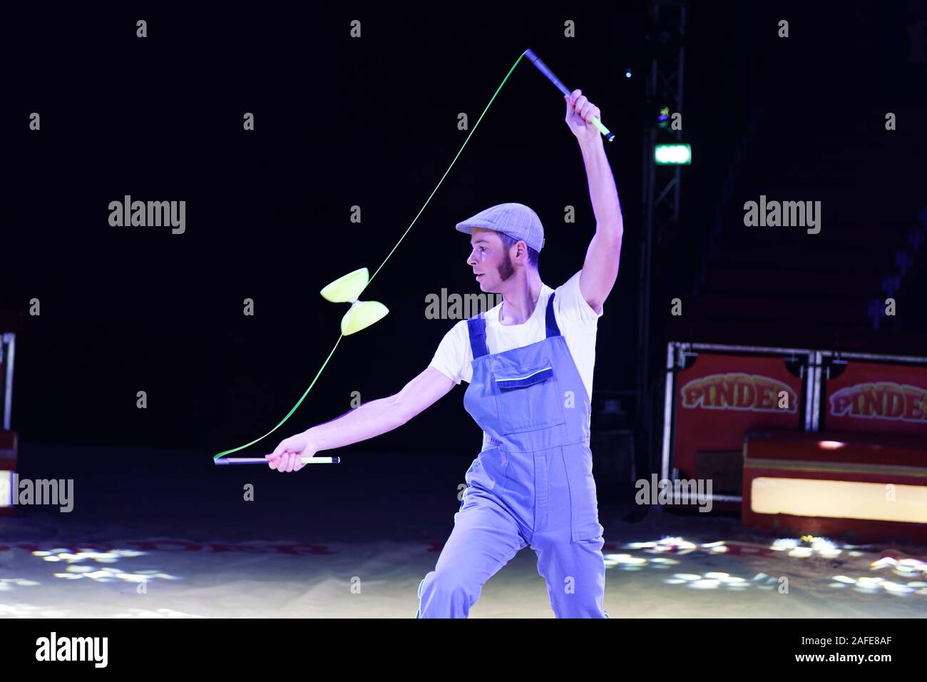 Paris, France. 14th Dec, 2019. Loïc del Egido (diabolo) performs during ...