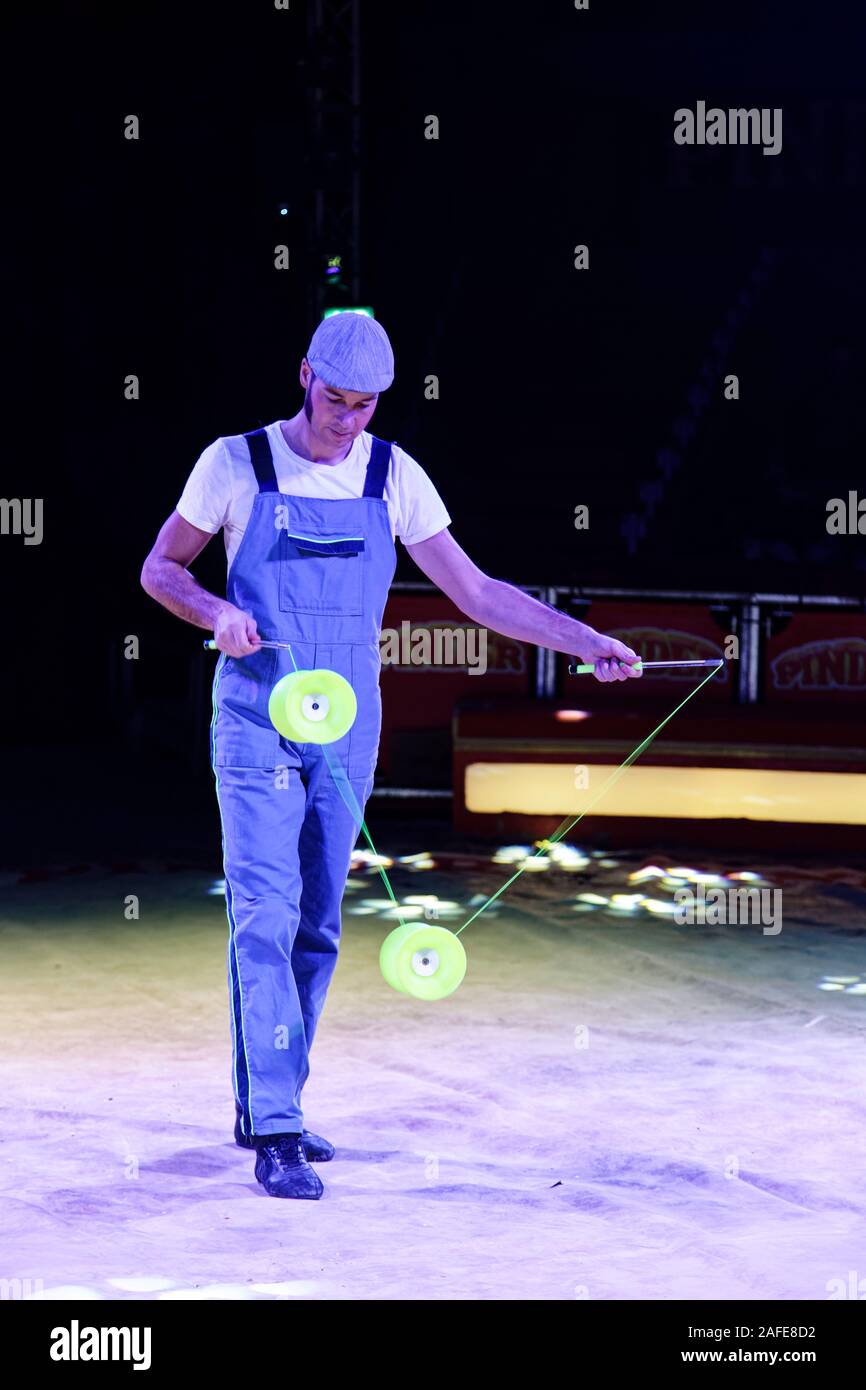 Paris, France. 14th Dec, 2019. Loïc del Egido (diabolo) performs during ...