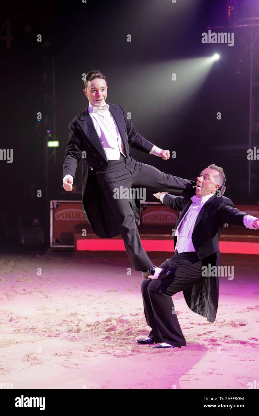 Paris, France. 14th Dec, 2019. Pasha & Morris (clowns) performs during ...
