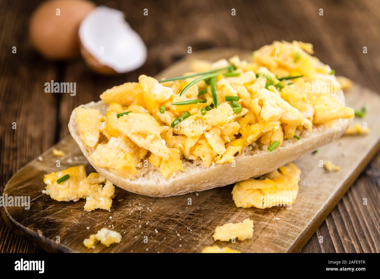 Scrambled eggs bun on plate hi-res stock photography and images - Alamy