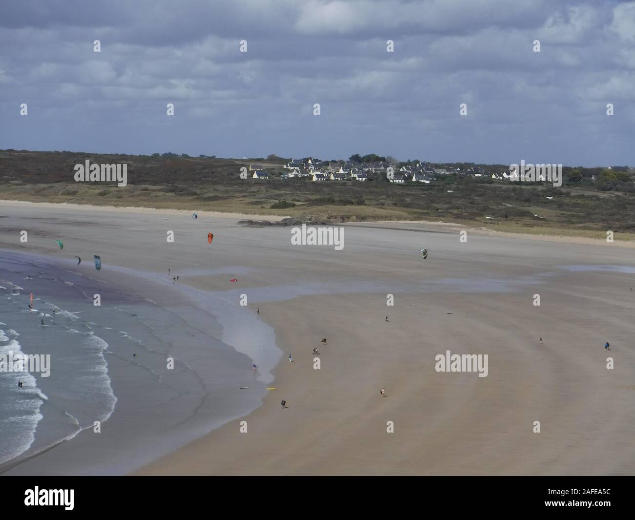 presqu'île de Crozon ,Plage de Kersiguenou Finistère Stock Photo - Alamy