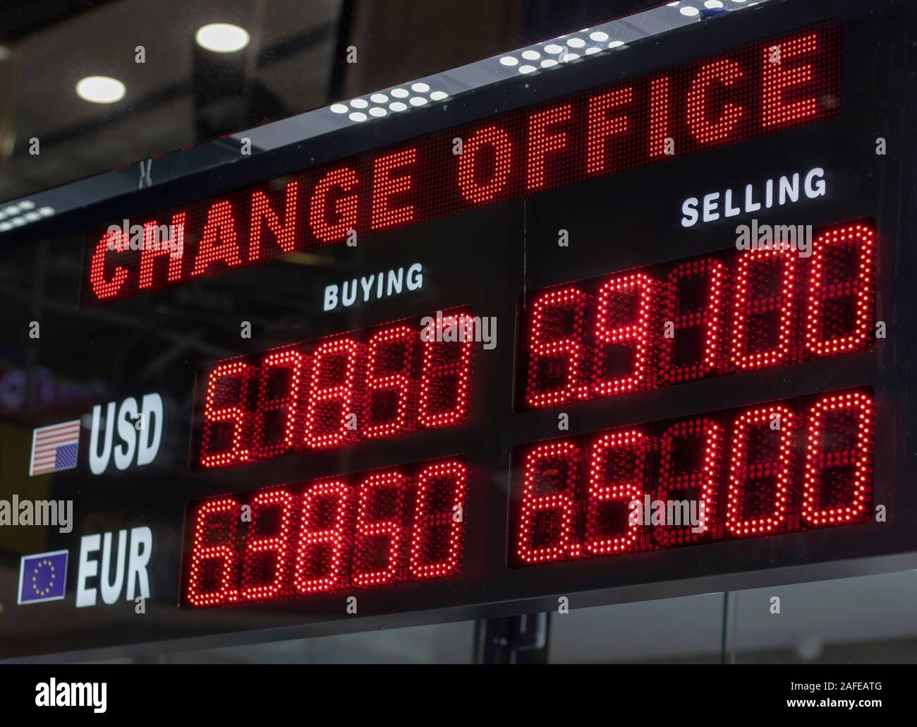 Money exchange shop in Turkey for visitor and tourist Stock Photo - Alamy