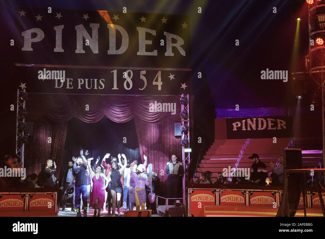 Paris, France. 14th Dec, 2019. The show of LA LEGENDE CONTINUE by ...