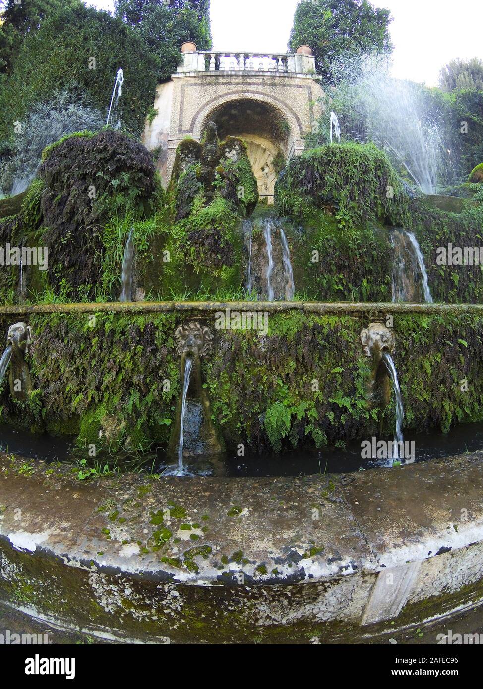 The Hundred Fountains (Cento Fontane) in the beautiful gardens of Villa ...