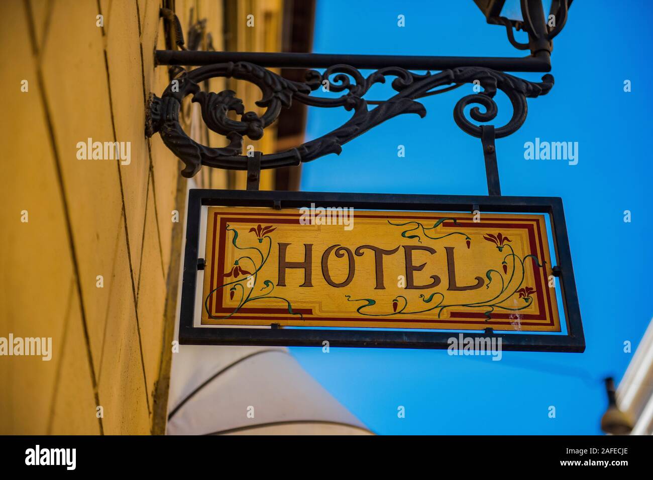 Booking hotel hi-res stock photography and images - Alamy