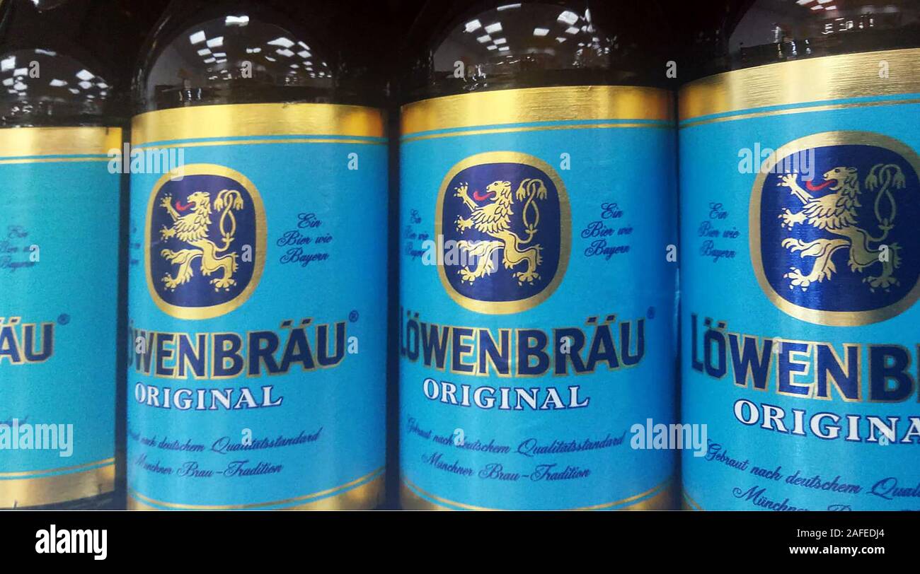 Lowenbrau beer hi-res stock photography and images - Alamy