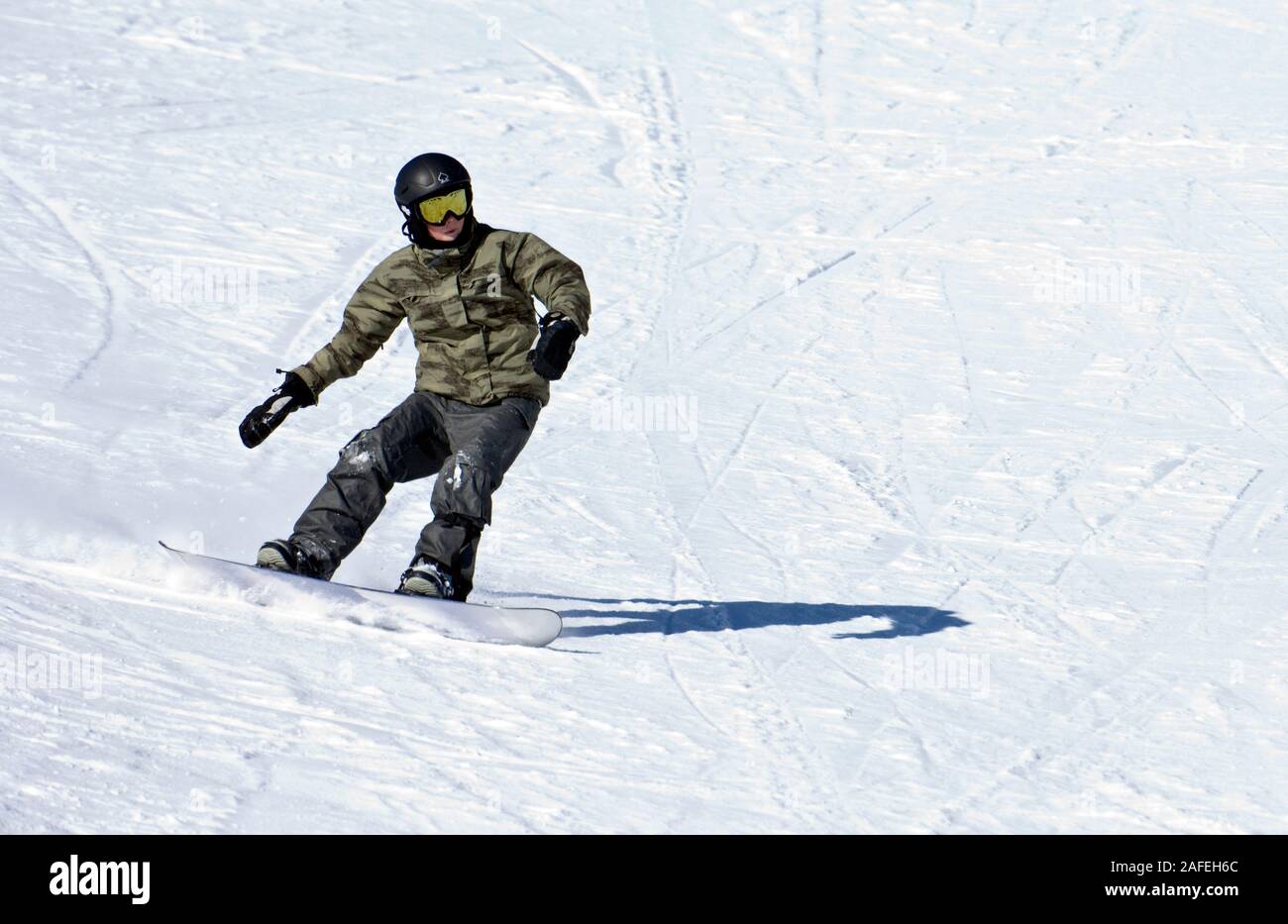Snowboard life style in the Norwegian winter slopes Stock Photo - Alamy