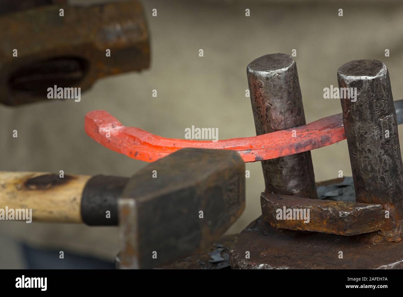 Hammer and iron hi-res stock photography and images - Alamy