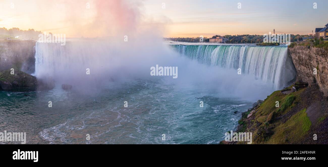 Sunrise at Niagara Falls. View from the Canadian side Stock Photo - Alamy