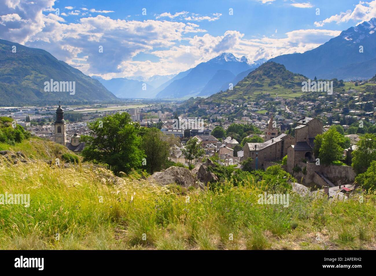 Churches of the alps hi-res stock photography and images - Alamy