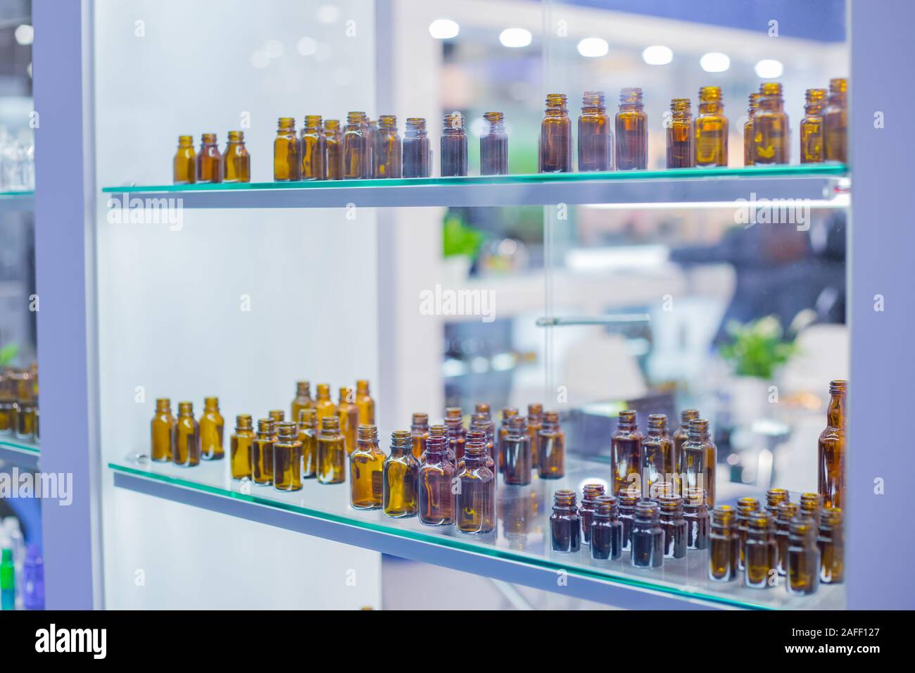 Empty sample bottles hi-res stock photography and images - Alamy