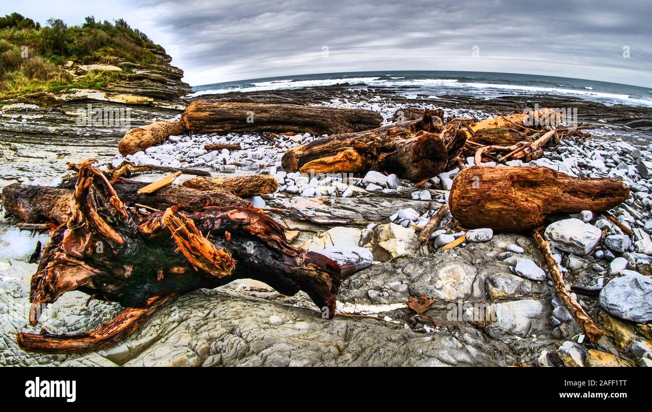 Plage des Viviers basques, Basques Fish Ponds Beach, Urugne, Pyrénées ...