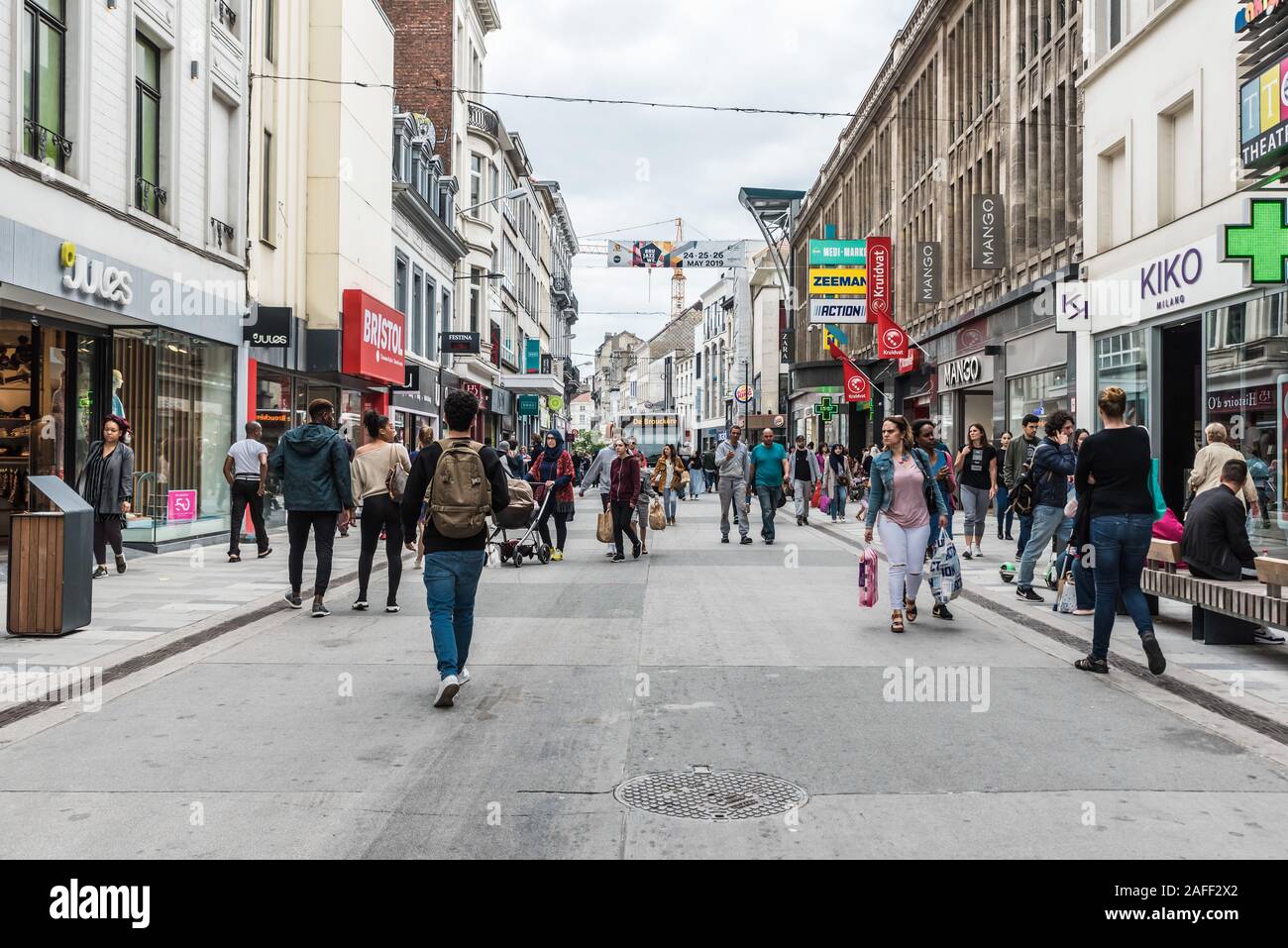 Brussels shopping street hi-res stock photography and images - Alamy