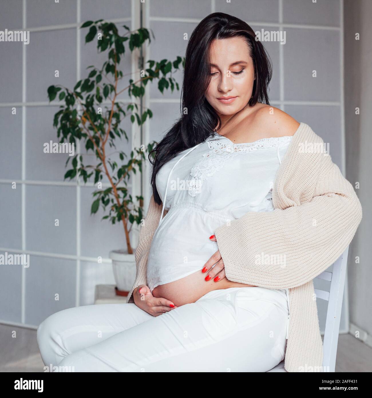Portrait of beautiful pregnant woman before childbirth family Stock ...