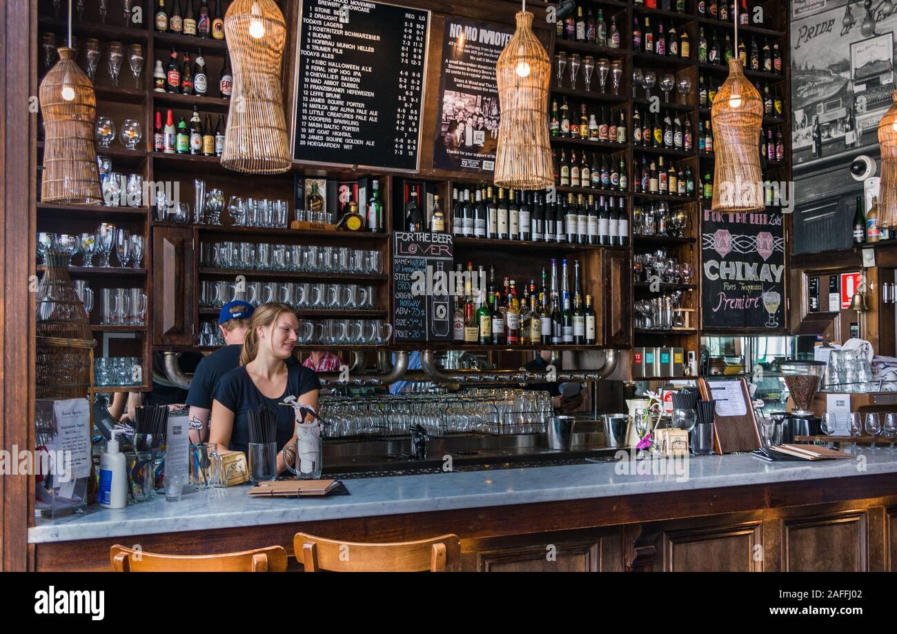 The local taphouse melbourne hi-res stock photography and images - Alamy