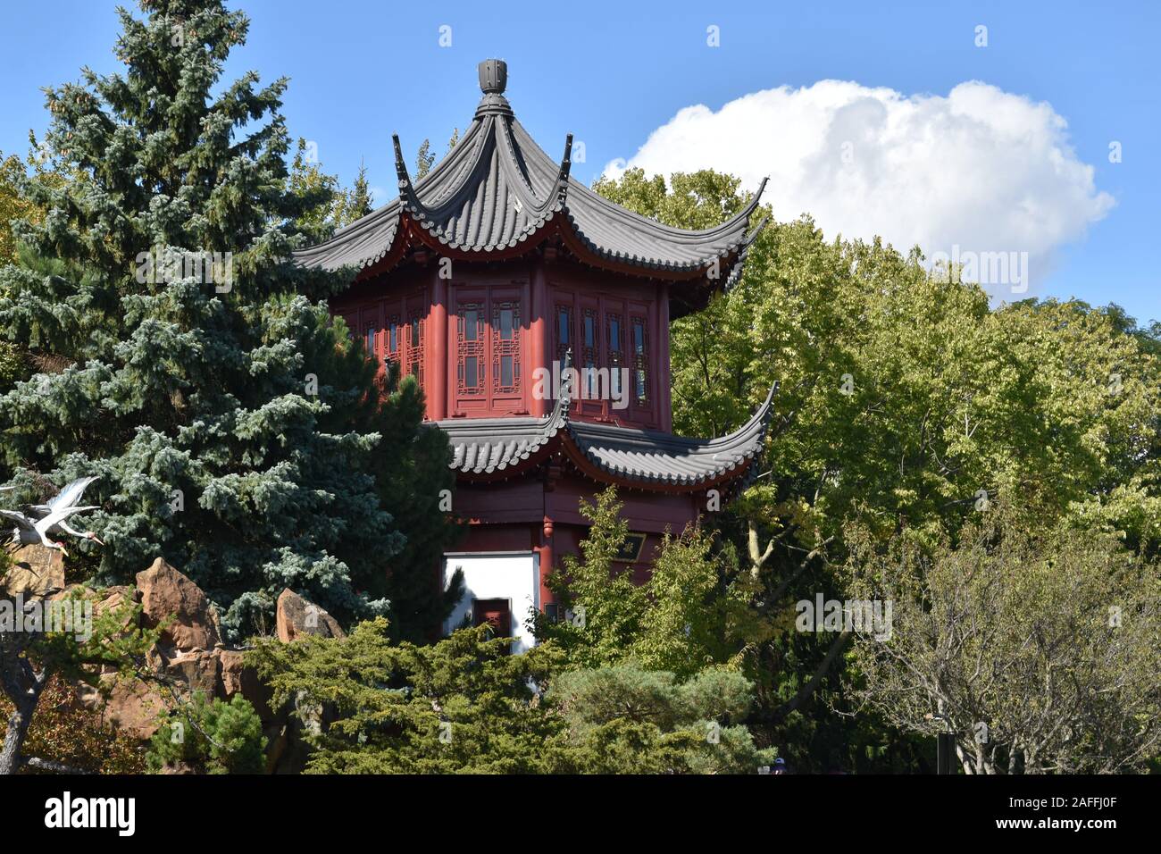 Montreal Botanical Garden and Garden of Light // Jardin botanique de ...