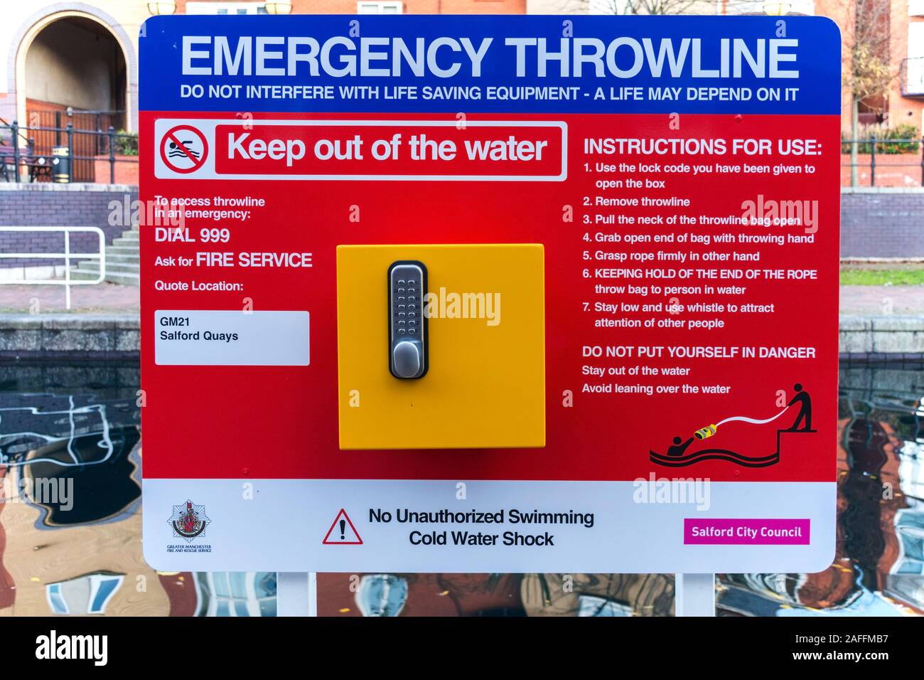 Throwline hi-res stock photography and images - Alamy