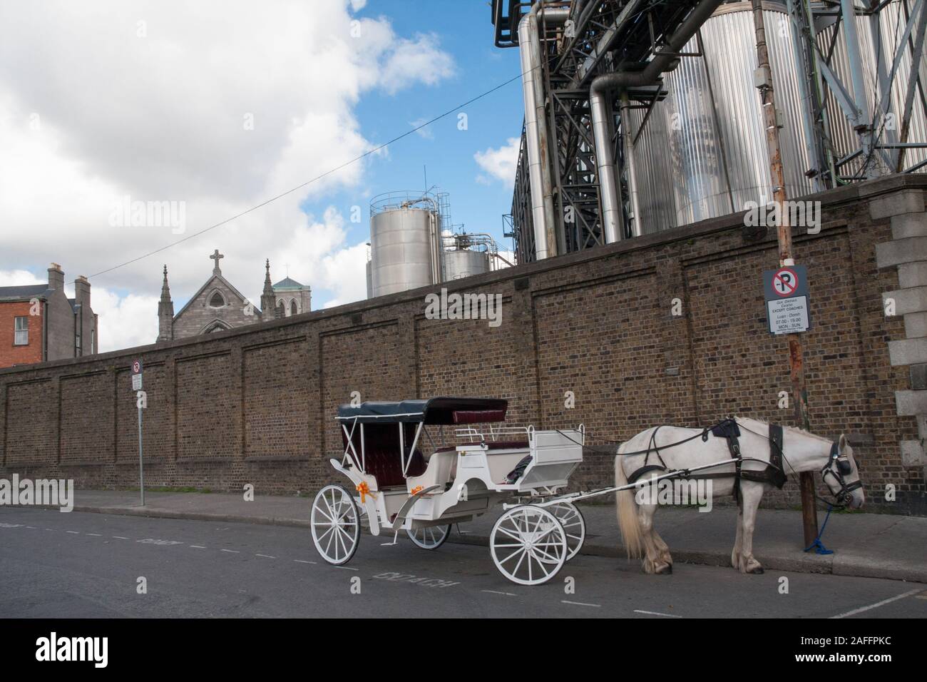 Guinness dublin carriage hi-res stock photography and images - Alamy