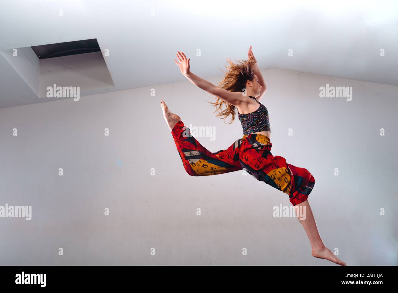 Contemporary expressive poses fashion hi-res stock photography and ...