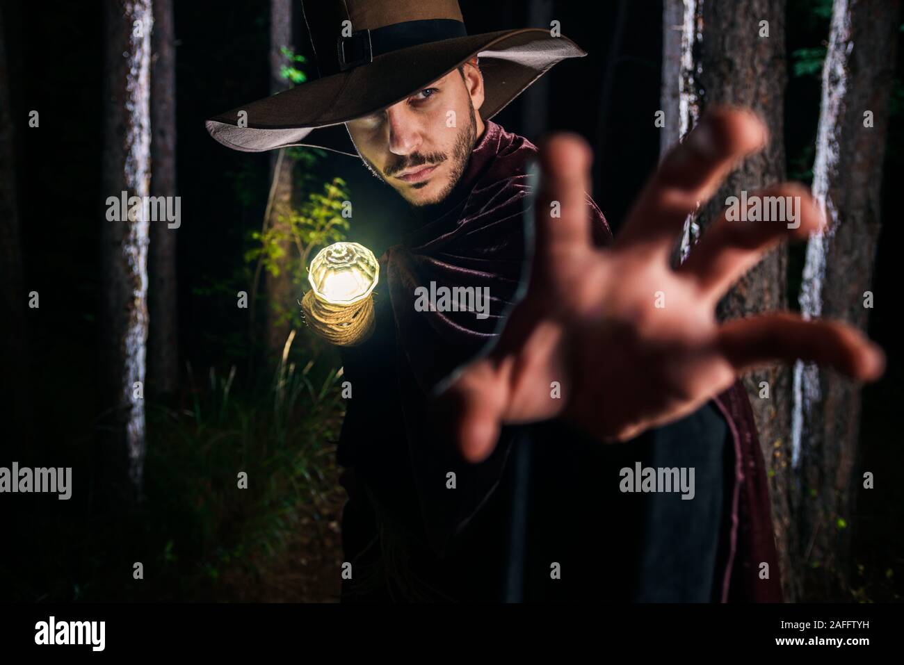 Magician of oz hi-res stock photography and images - Alamy