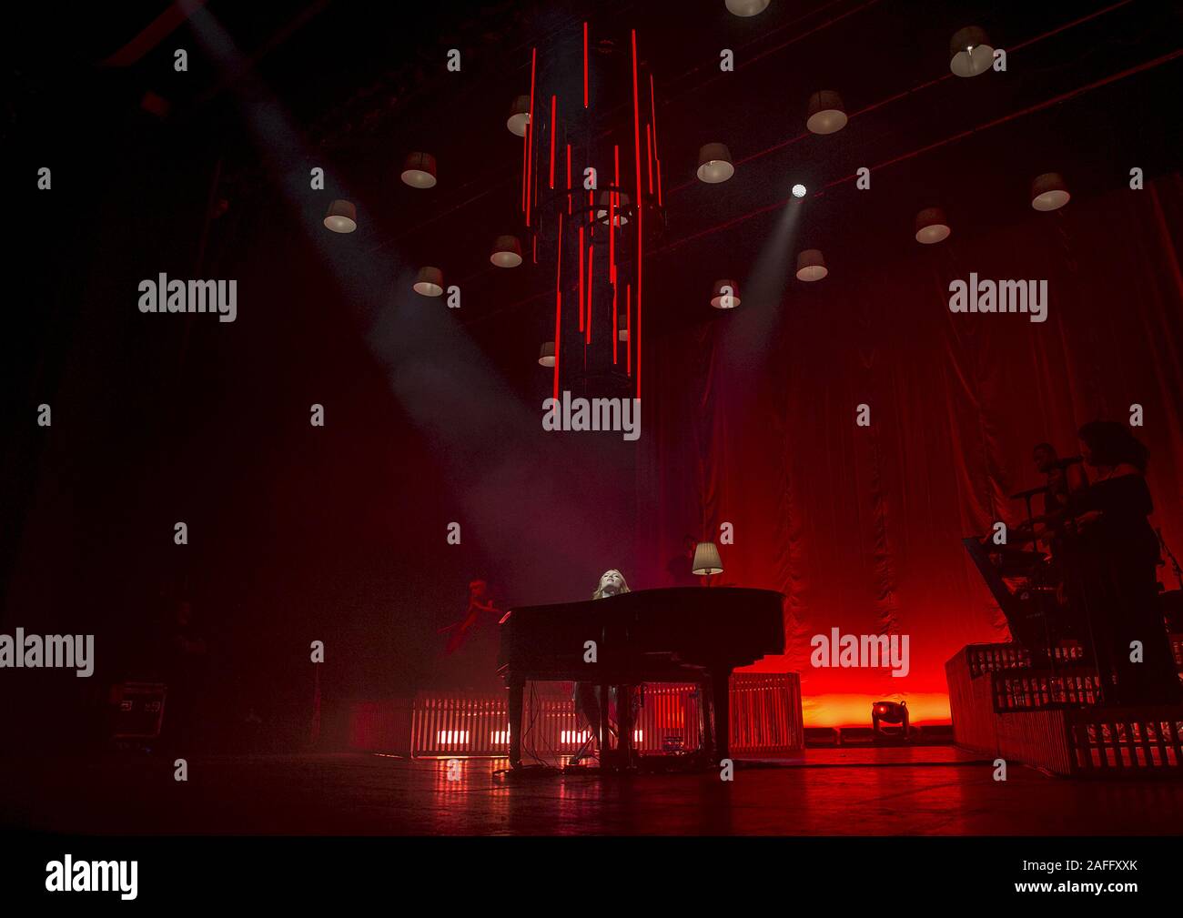 Freya Ridings Performing at Manchester O2 Apollo Featuring: Freya ...