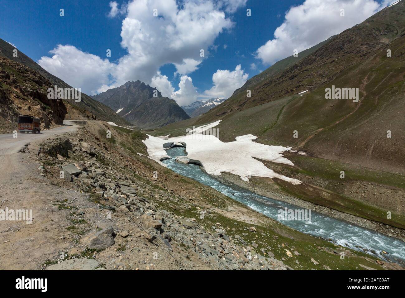 Zojila pass kashmir india hi-res stock photography and images - Alamy