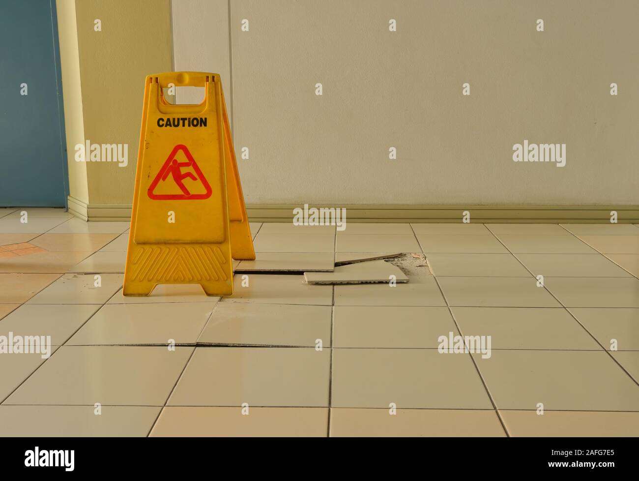 Broken wall tiles hi-res stock photography and images - Alamy