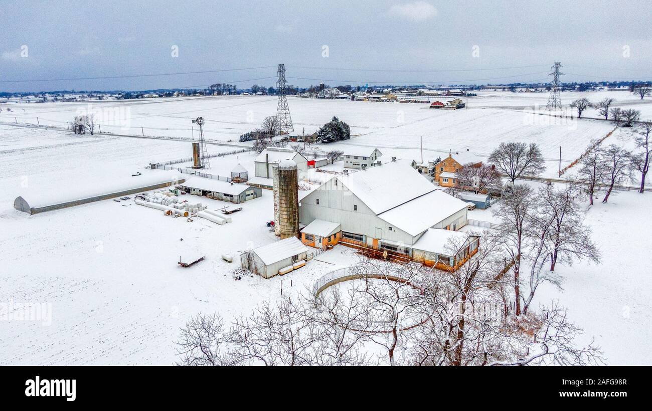 Farmland lancaster county pennsylvania usa hi-res stock photography and ...