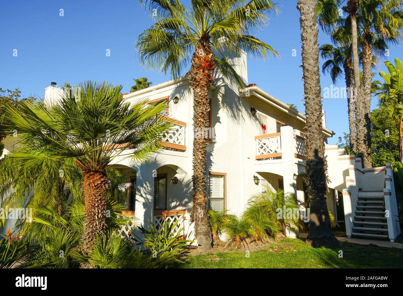 Southern california stucco house hi-res stock photography and images ...