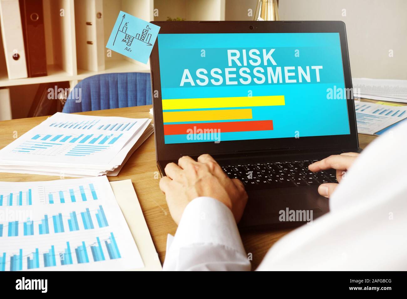 Risk assessment hi-res stock photography and images - Alamy