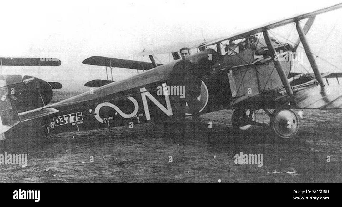 Wing mounted lewis gun hi-res stock photography and images - Alamy