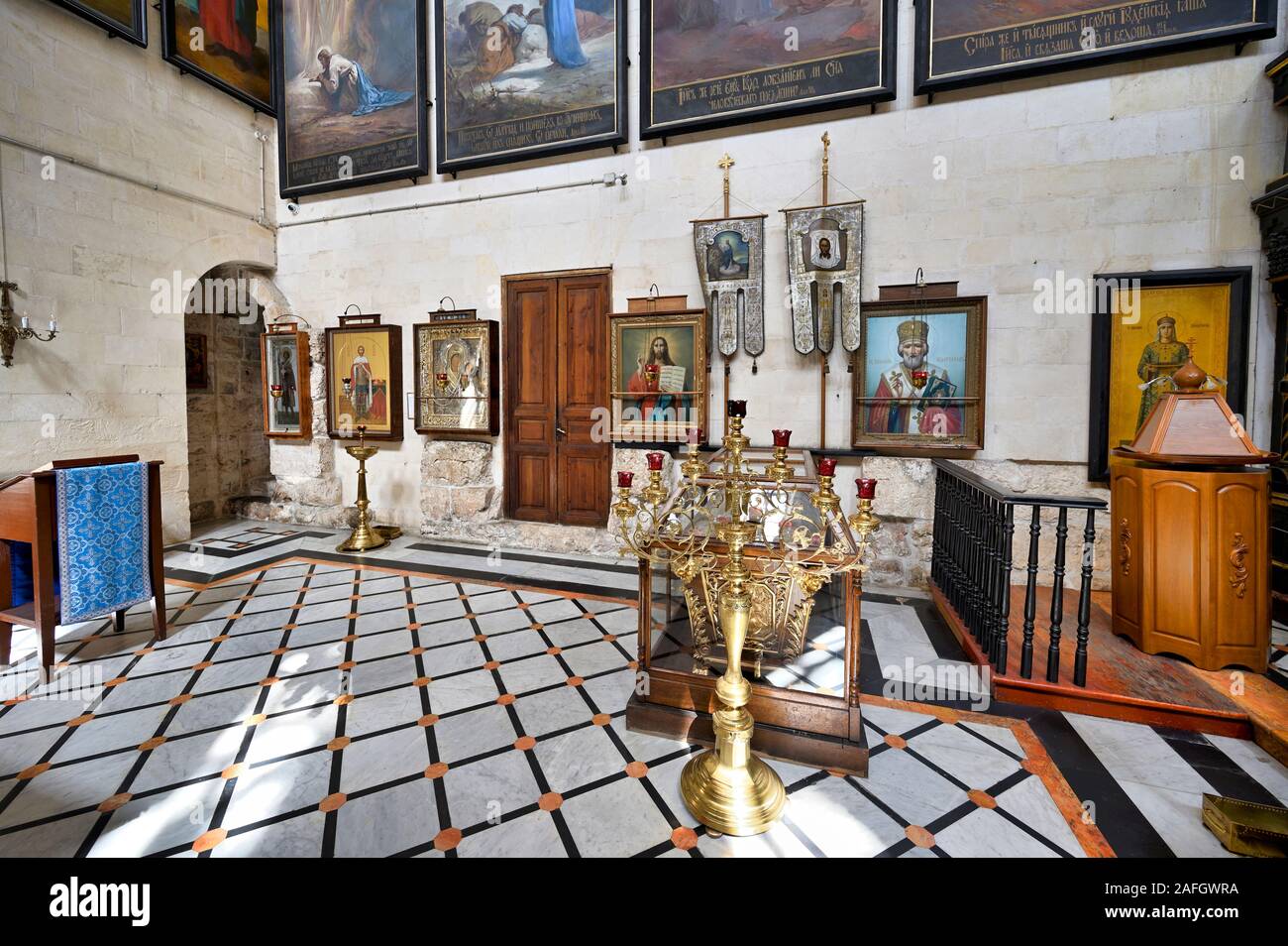Jerusalem house interior hi-res stock photography and images - Alamy
