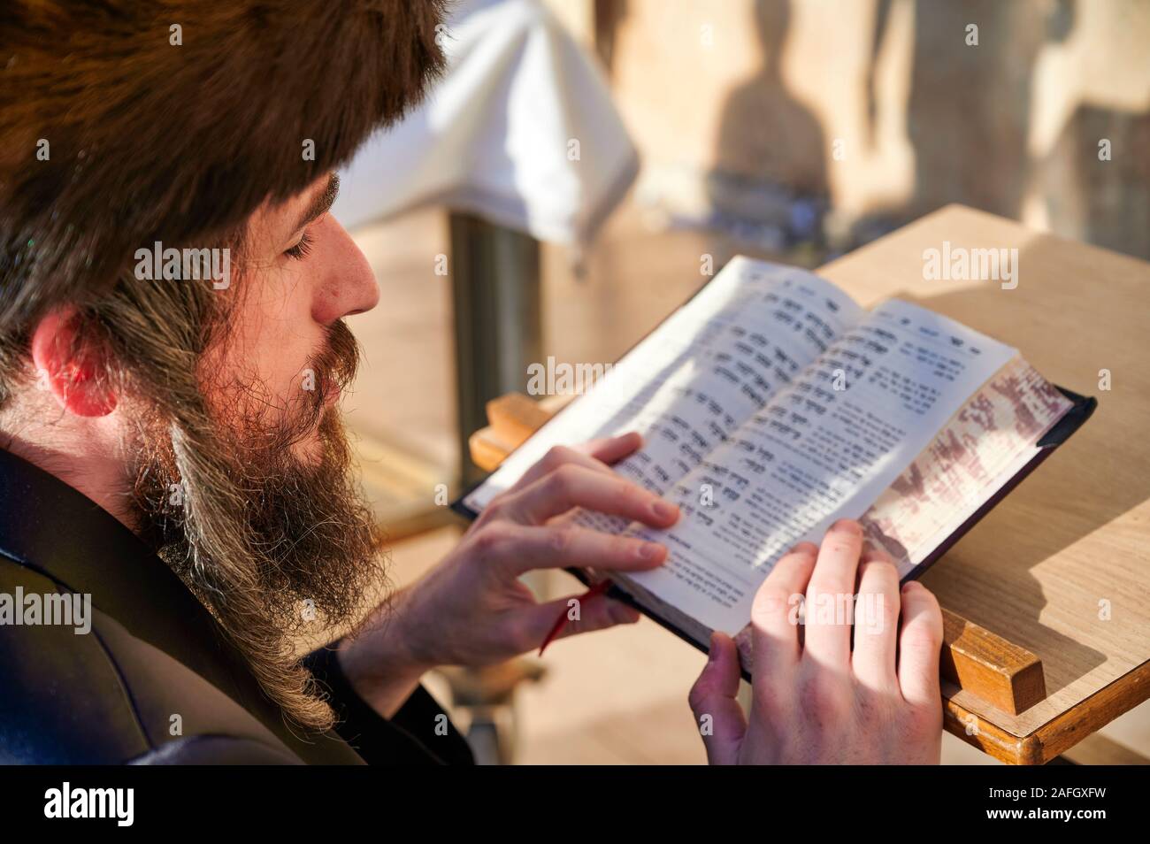 Jerusalem Israel. Orthodox jews praying at the wailing wall Stock Photo ...