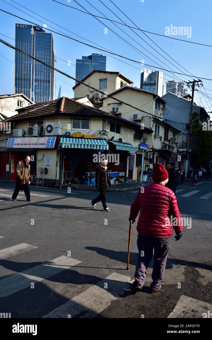 Poor shanghai hi-res stock photography and images - Alamy